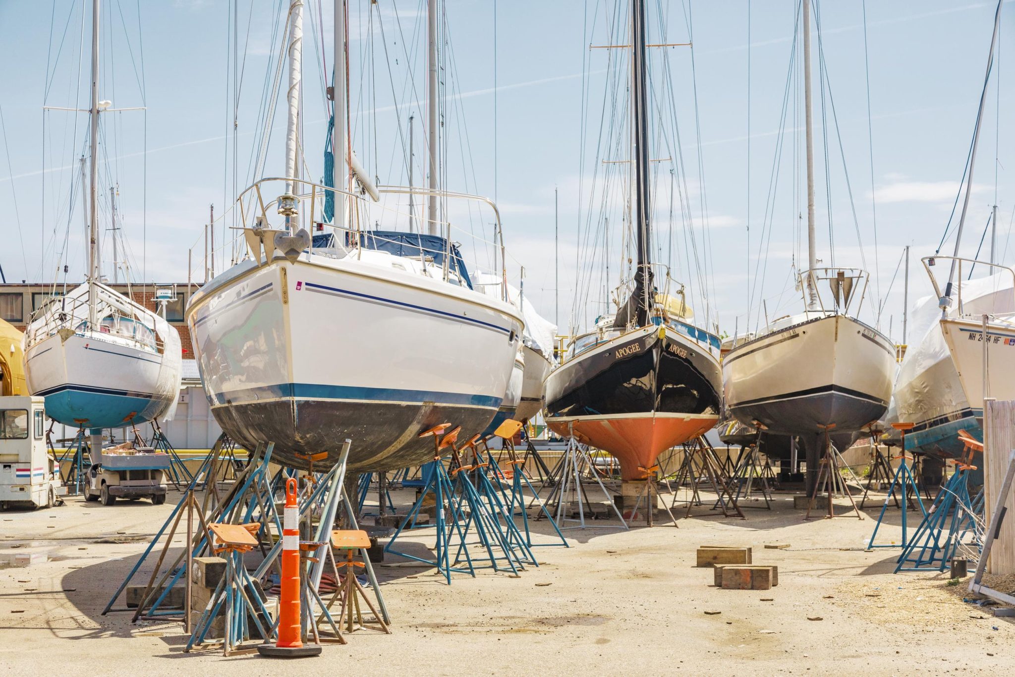 Pros and Cons: Wet vs. Dry Boat Storage