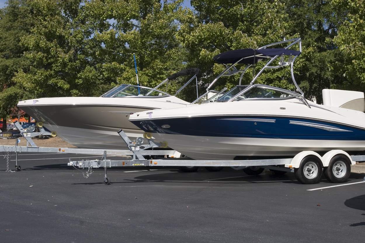 Pros and Cons: Wet vs. Dry Boat Storage